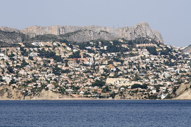 Transfer from Alicante airport to Calpe in private Sedan car max. 3 passengers - The Sum Up