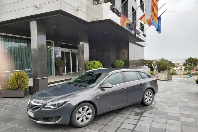 Transfer from Benidorm to Alicante airport in private Sedan car max. 3 passengers - The Sum Up