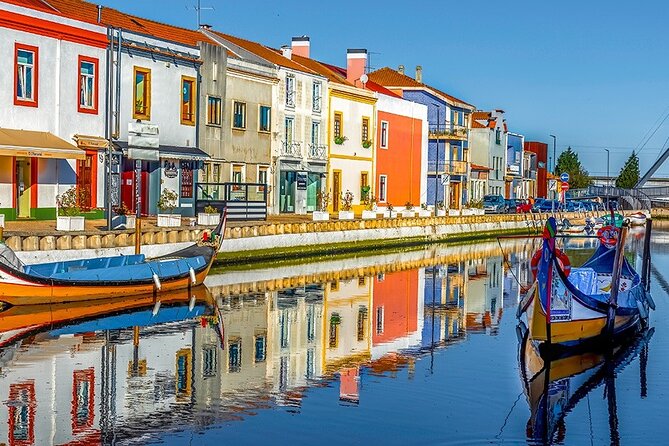 Transfer from Lisbon - Porto (Stopping in Óbidos, Nazaré and Aveiro) - Detailed Stops – What to Expect at Each Location