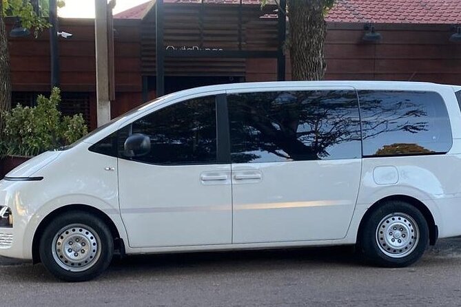 TRANSFER FROM or to the AIRPORT (4 to 12 Paxs) - Reliability and Punctuality