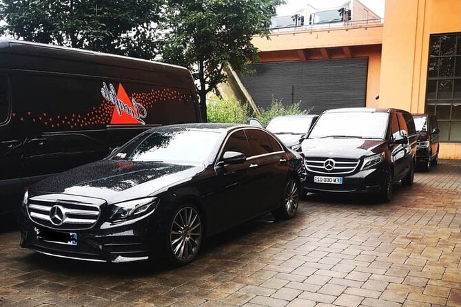 Transfer from Orly/CDG/LBG Airport to Paris (E-Class 2pax) - Key Points