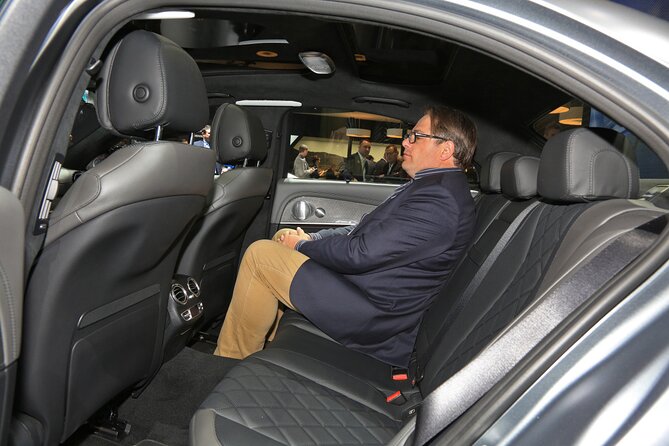 Transfer from Orly/CDG/LBG Airport to Paris (E-Class 2pax) - FAQs