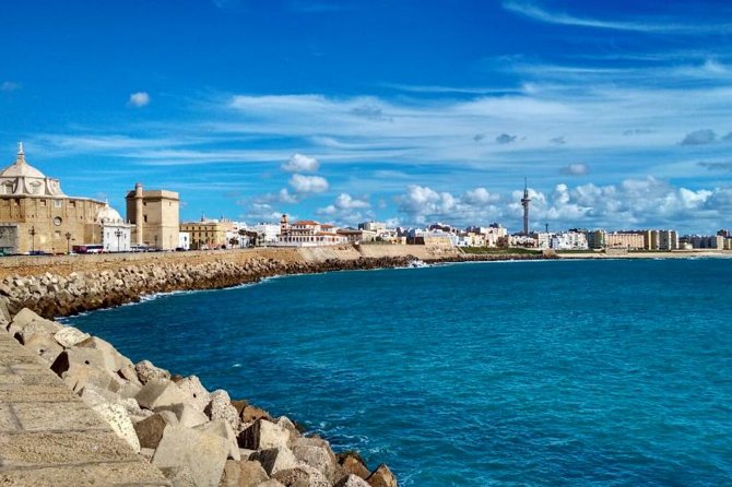 Transfer from Seville to Cadiz - An In-Depth Look at the Transfer from Seville to Cadiz