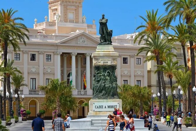 Transfer from Seville to Cadiz - Who Will Find This Transfer Most Useful?