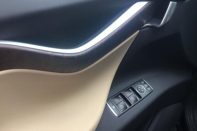 TRANSFER, LUXURY CAR 1-3 PAX: Bergen airport transfer - FAQ