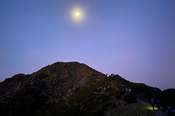 Transfer to Picos da Madeira - Pico do Arieiro and Pico Ruivo - Who Will Appreciate This Experience?