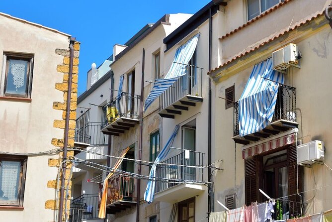 Transfer Tour from Taormina to Palermo with a stop in Cefalù - FAQs