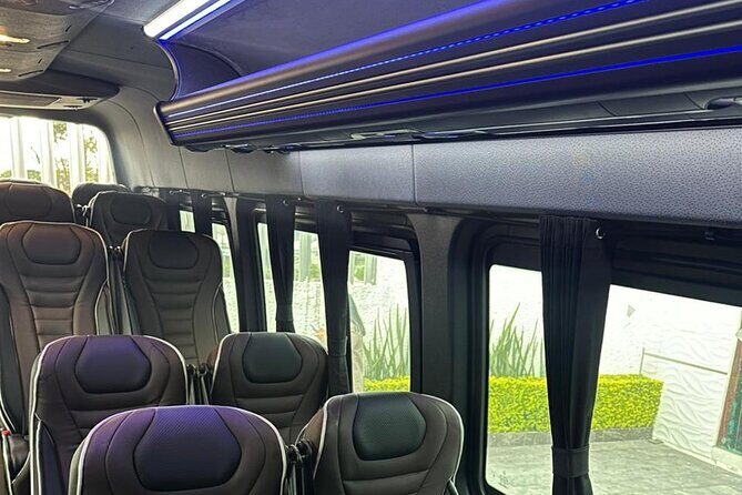 Transportation Playa DE l Carmen to Cancun Airport from 1 to 8 Travelers - The Experience – What Travelers Can Expect