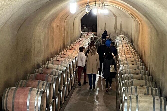 Transportation services for Napa . Sonoma wine tours - A Closer Look at the Napa & Sonoma Private Wine Tour