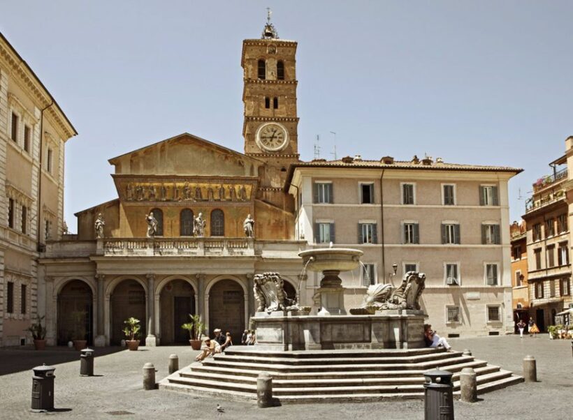 Trastevere and Villa Farnesina: 3 Hours Private Tour - Exploring Trastevere: A Neighborhood of Contrasts