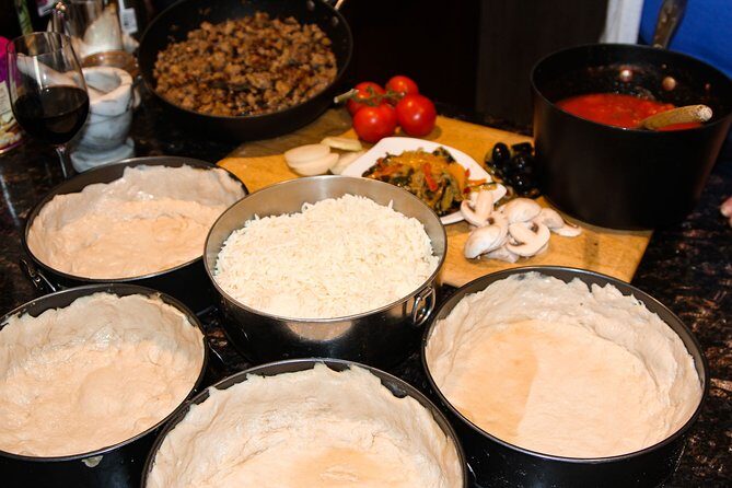 Traveling Spoon Chicago-Style Deep Dish Pizza Private Online Cooking Class - The Value and Who It’s For