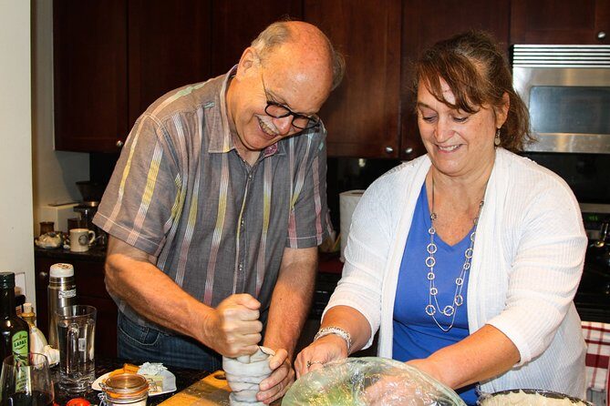 Traveling Spoon Chicago-Style Deep Dish Pizza Private Online Cooking Class - FAQ