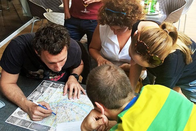 Treasure Hunt and Discovery Game in Budapest - A Fun Twist on Sightseeing: Treasure Hunt and Discovery Game in Budapest