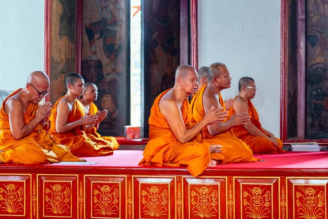 Treasures of Bangkok: Buddhism & Monks Private Tour - What the Tour Feels Like