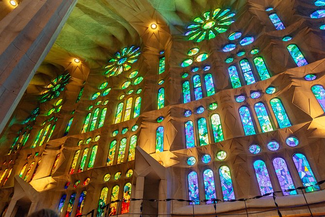 Treasures of Barcelona: Private Gaudi Walking Tour - Navigating the Local Neighborhoods