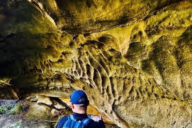 Trek Shoot and Soothe Hiking Tour from Springwood Blue Mountains - Group Size and Practical Details