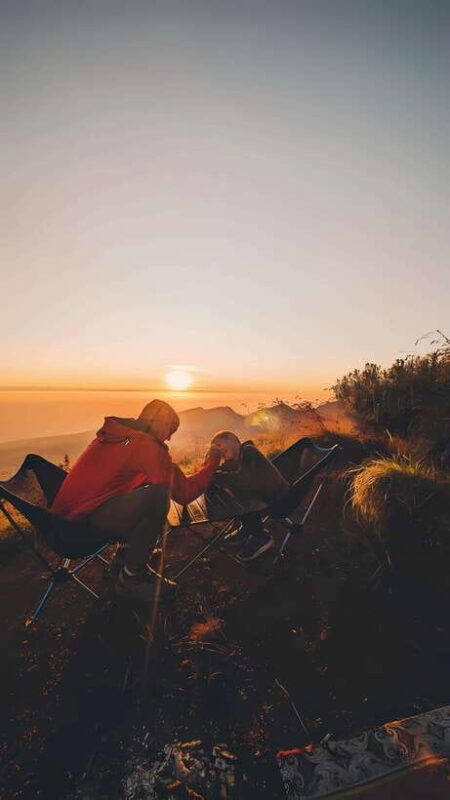Trekking Mount rinjani 2 Days 1 Night to crater rim - Day Two: Sunrise and Descent