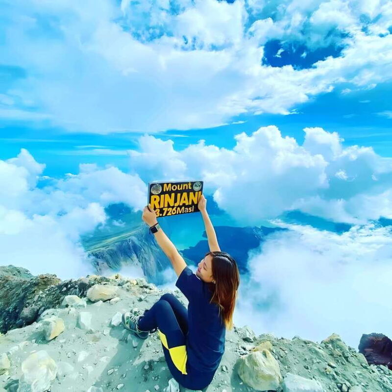 trekking mount rinjani summit join in group tour - The Route and Itinerary Breakdown