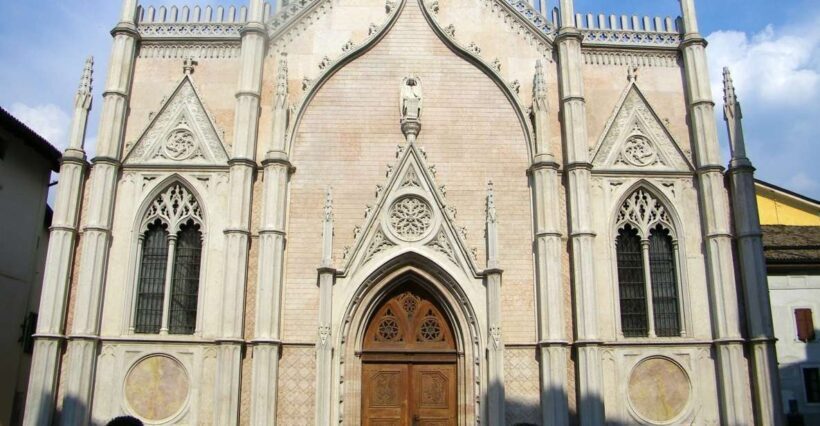 Trento private tour: medieval atmosphere of lovely old town - Key Points