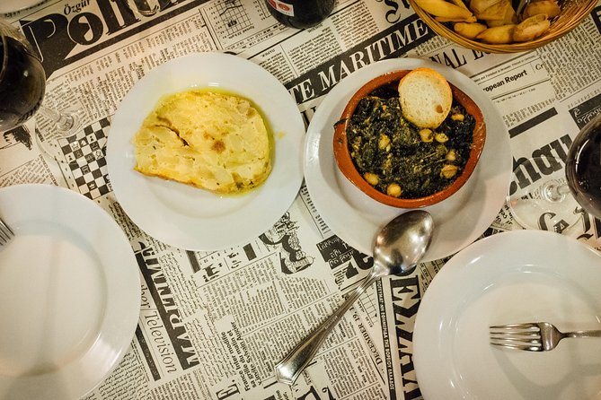 Triana Gourmet Tapas Tour in Seville - Tapas Highlights