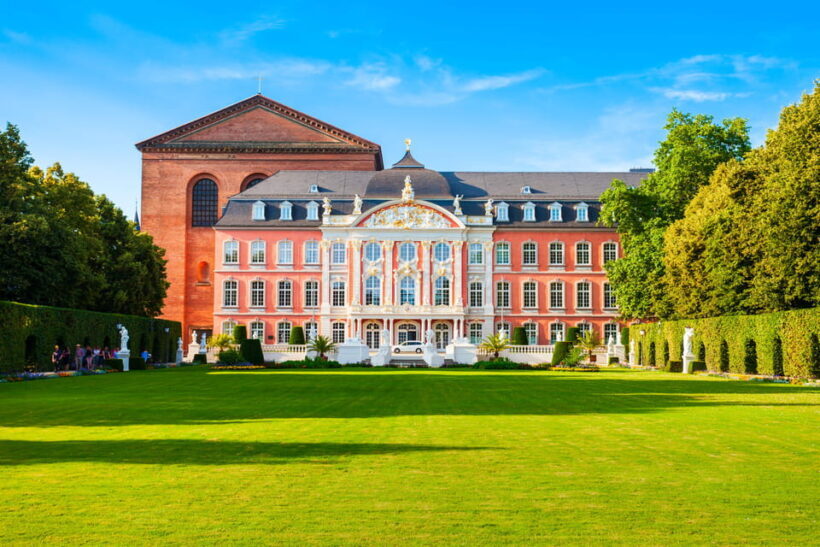 Trier: Express City Walking Tour with Local Guide - Key Points