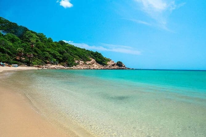 Trincomalee and Nilaveli beach Tour from Anuradhapura - Key Points