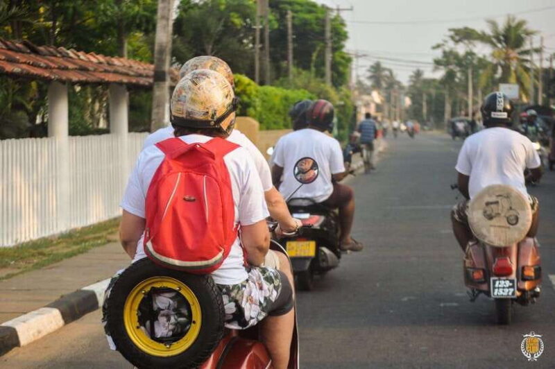 Trincomalee: Guided scooter City Tour - The Sum Up