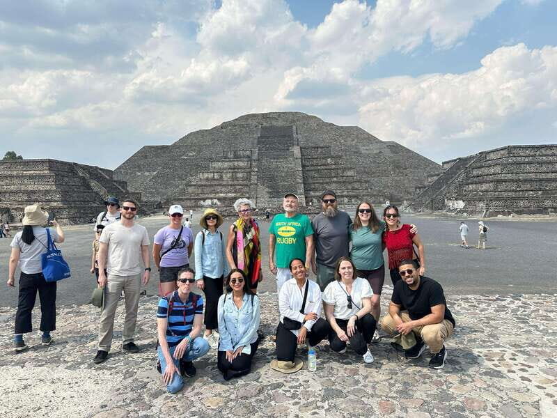 Trip through Teotihuacan, Basilica and Mezcal tasting. - Visiting the Basilica of Guadalupe