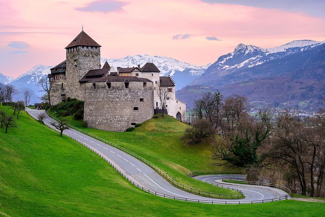 Trip to 4 Countries: Liechtenstein, Austria, Germany, Switzerland - Experiencing the Charm of Lindau Island