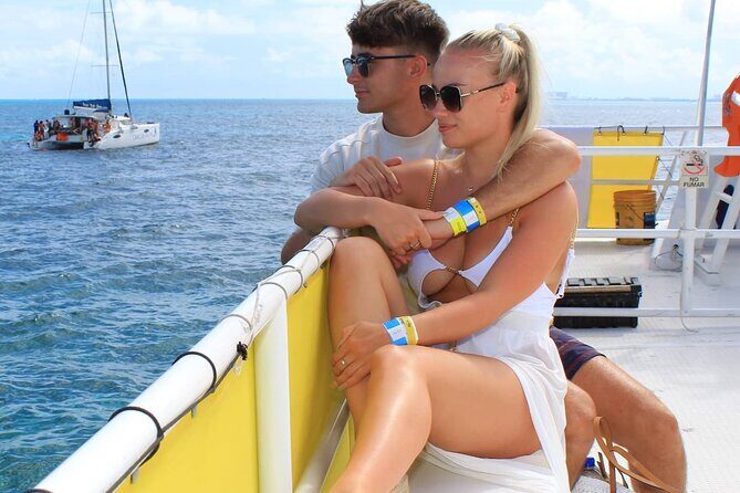Trip to Isla Mujeres - Catamaran Unlimited Adventure from Playa del Carmen - Introduction
