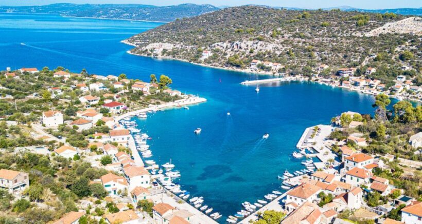 Trogir: Private speedboat tour to Blue Lagoon and 3 Islands - Value and Practical Considerations