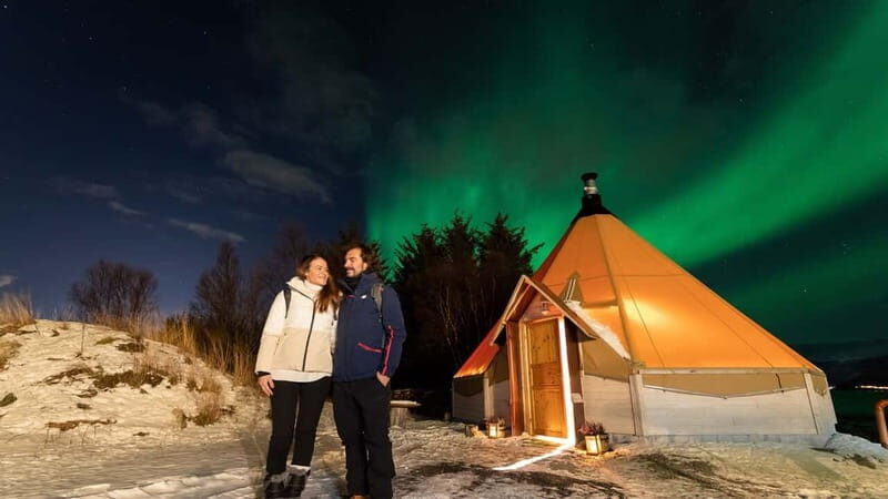 Tromsø: Aurora Safari Chase by big bus with Camp meal - How the Aurora Safari Chase Works