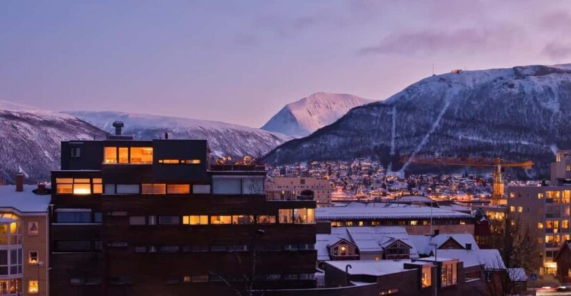 Tromso: Express Walk with a Local in 60 minutes - Why the Local Guide Makes All the Difference