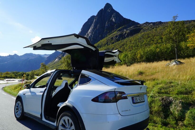 Tromsø: Fjord Sightseeing in a Tesla X Luxury Electric Car - Tromsø: Fjord Sightseeing in a Tesla X Luxury Electric Car