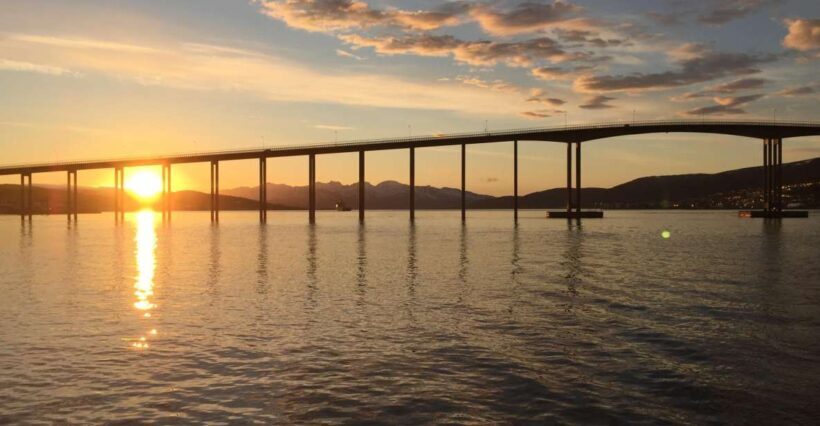 Tromsø: Midnight Sun Cruise in a Luxury Catamaran - Authentic Experiences Highlighted by Travelers