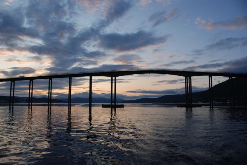 Tromsø: Midnight Sun Cruise in a Luxury Catamaran - Practical Tips for Travelers