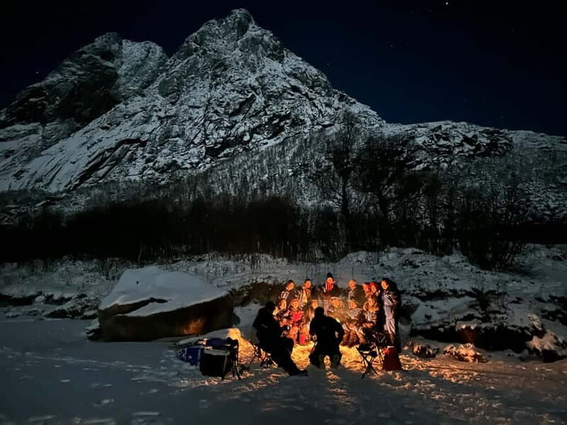 Tromsø: Northern Lights Focus Tour, German/English, minibus, meal - Who Will Love This Tour?