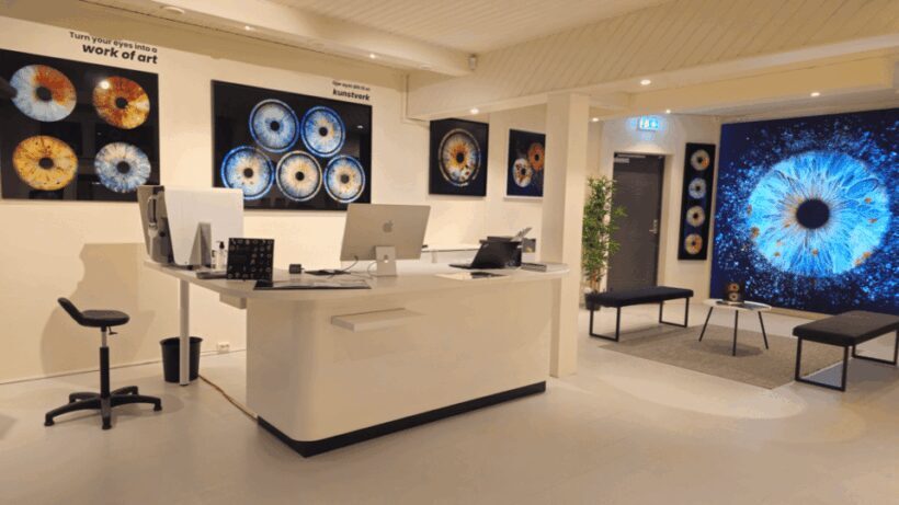 Tromsø: Reveal Your Eye Experience at the Iris Galerie - The Experience: More Than Just an Iris Photo