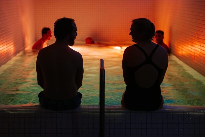 Tromsø: Spa/Pool with Bath, Sauna and Outdoor Heated Pool - Who Will Love This Experience?