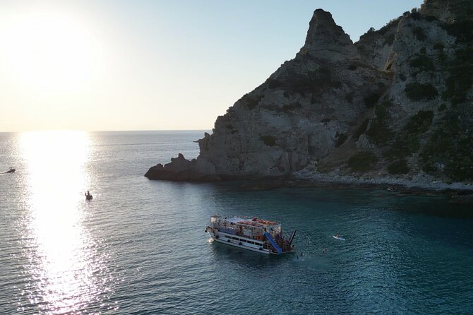 Tropea - Capo Vaticano sunset boat tour with aperitif - Authenticity and Atmosphere