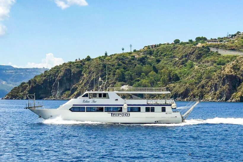 Tropea: Lipari, Panarea, and Stromboli Boat Tour by Night - Authentic Traveler Experiences
