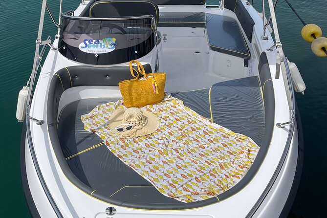 Tropea: Rental New Boat 2025. 4 Hours of Pure Fun - 7 Seats. - Exploring the Stunning Scenery