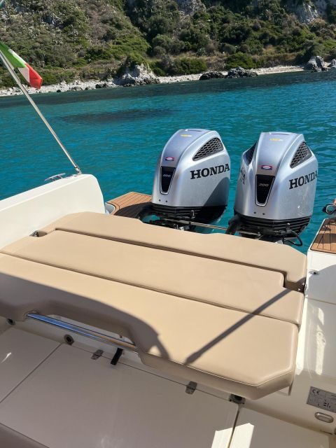 Tropea: tour in barca lungo la Costa degli Dei, snorkeling - An Authentic Mediterranean Water Adventure