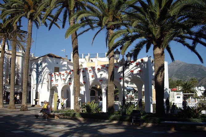 Tropical Coast Granada & Nerja Caves Day Trip With Optional Lunch - Optional Spanish Lunch Experience