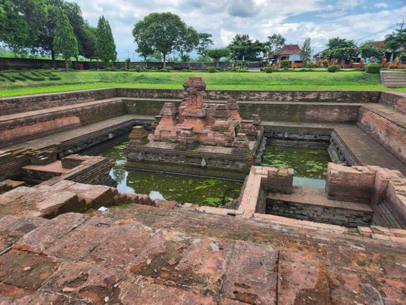 Trowulan Tour Ruin of Majapahit Kingdom - FAQs
