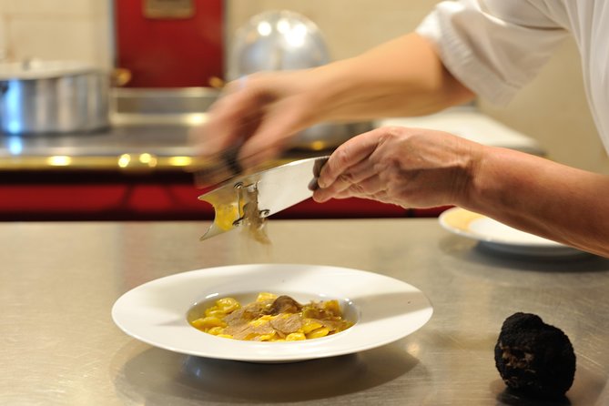 Truffle Hunting and Lunch Experience in a Restaurant - Discovering the Countryside Gems