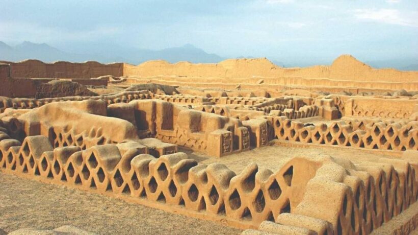 Trujillo : |Excursion to Chan chan and Huanchaco beach| - Discovering Trujillo’s Ancient Capital: The Journey to Chan Chan