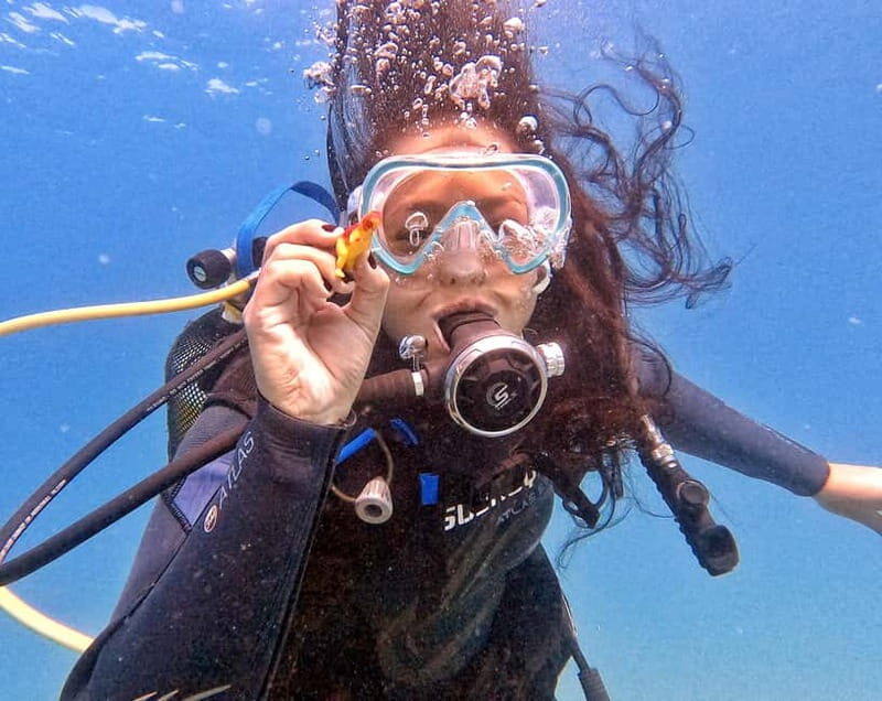Try Scuba diving 1-1 with female instructor - FAQ
