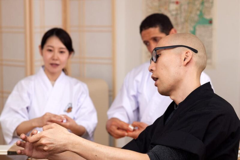 Tsukiji:Tokyo Omakase Sushi Class - Grating Real Wasabi