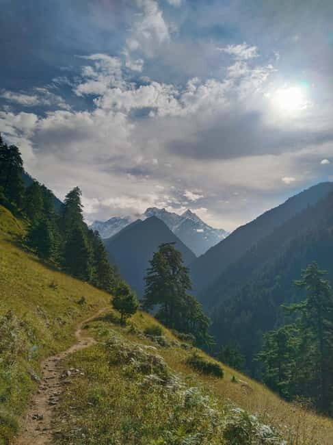 Tsum Valley: 16-Day Trek - Key Points